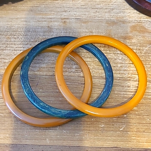 Vintage | Jewelry | Vintage Bakelite Bangle Stacker Spacer Set Green ...